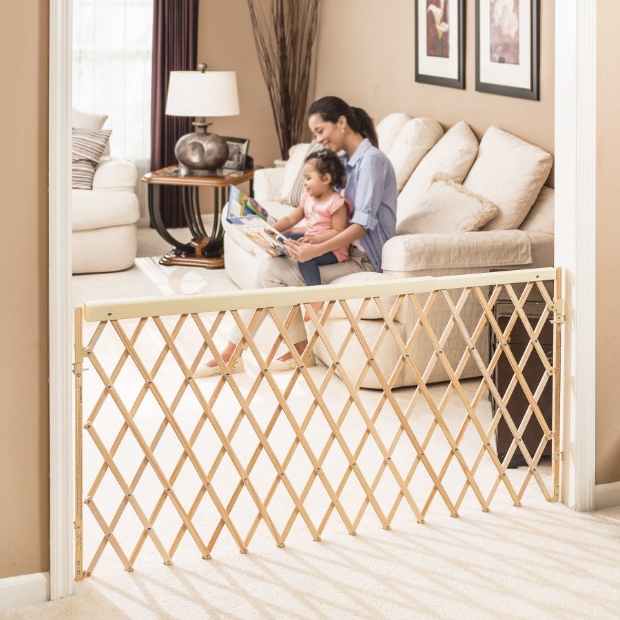 Evenflo Expansion Walk-Thru Baby Gate | Evenflo® Official Site ...