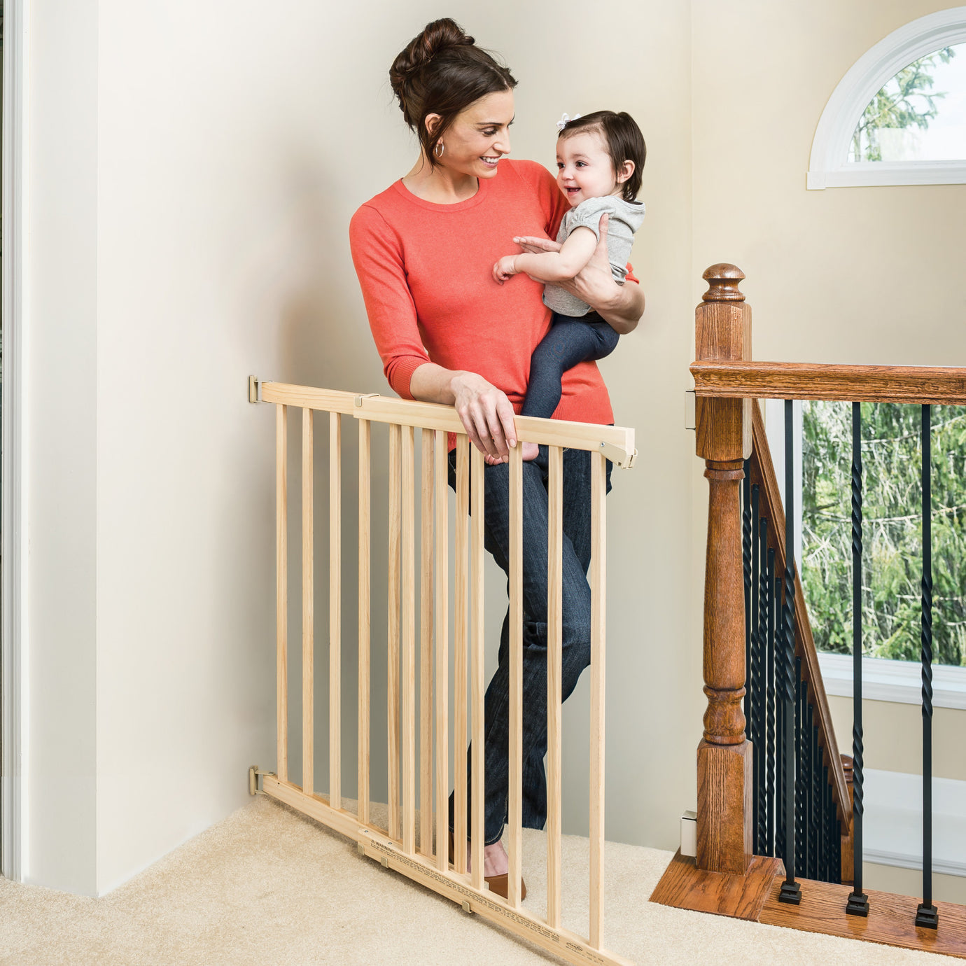 Evenflo Walk-Thru Top Of Stairs Baby Gate - Evenflo® Official Site ...